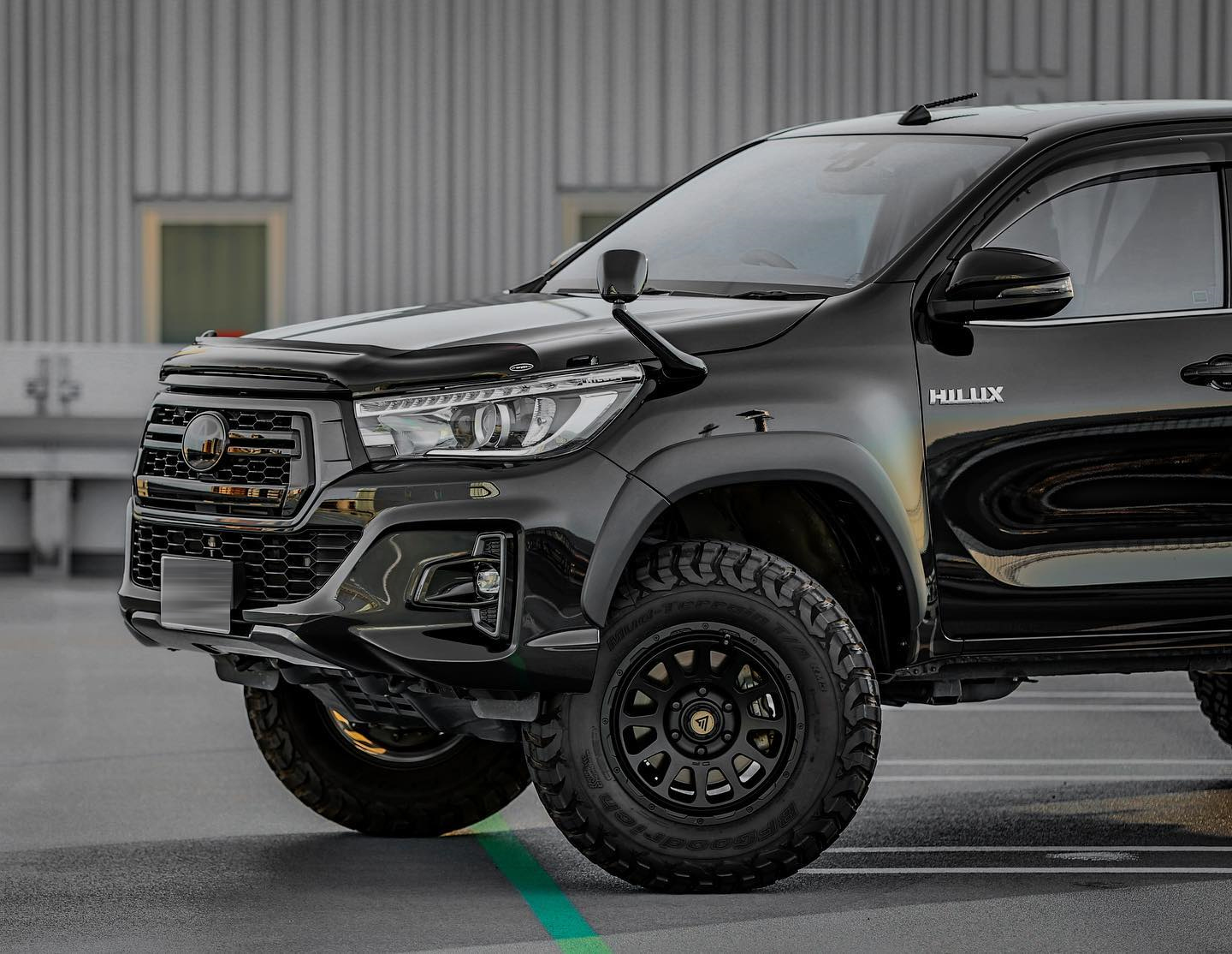 Bulletproof Glass for Armored Toyota Hilux - Fortified Rides ...